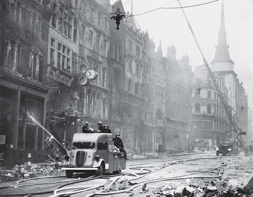 The Blitz: All we need to know about World War II? / Historical Association